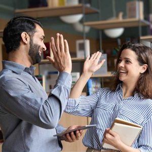 5 Ways A Business Can Benefit By Having Bilingual Employees